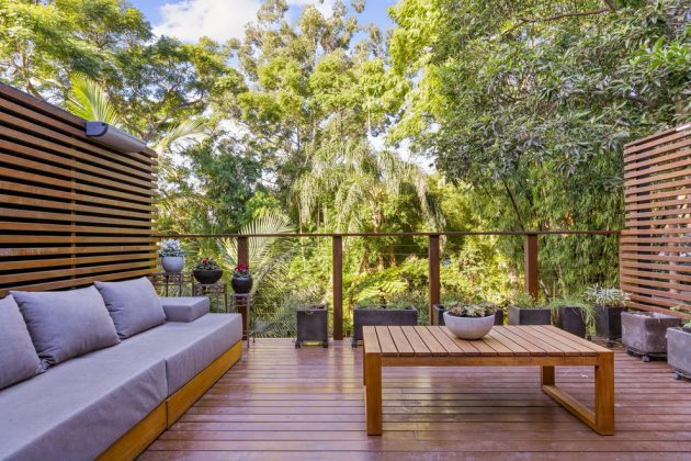 15 Phenomenal Tropical Deck Designs You Just Can't Resist