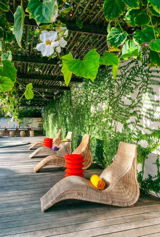 15 Phenomenal Tropical Deck Designs You Just Can't Resist