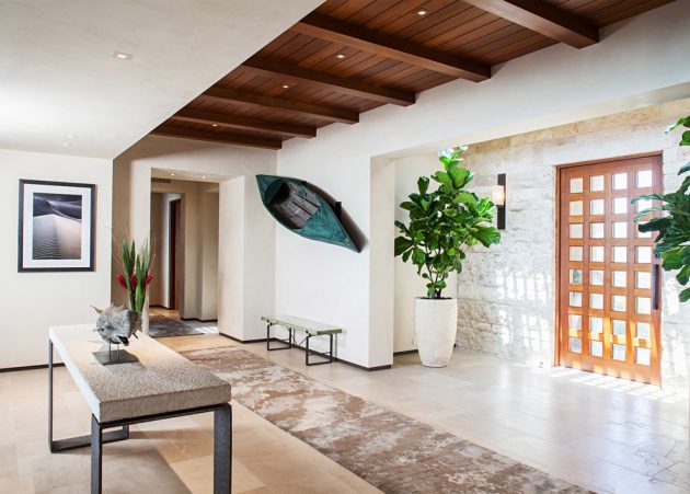 15 Superb Tropical Entry Hall Designs You'll Love