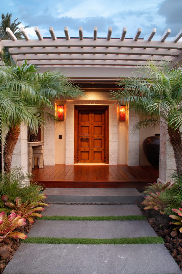 16 Amazing Tropical Entry Way Designs That Simply Invite You Over