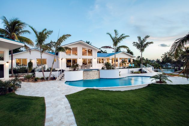 17 Perfect Tropical Exterior Designs You Will Wish Your Home Had