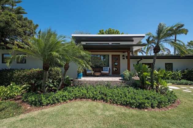 17 Perfect Tropical Exterior Designs You Will Wish Your Home Had