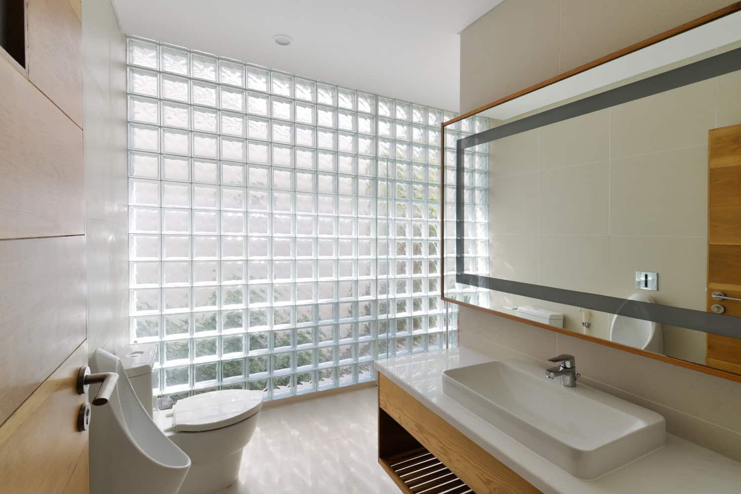 Eden Villa by XYZ Architects in Ho Chi Minh City, Vietnam