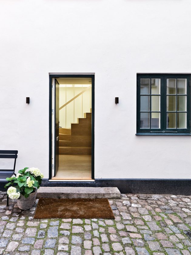 15 Simplistic Scandinavian Entryway Designs For Any Home