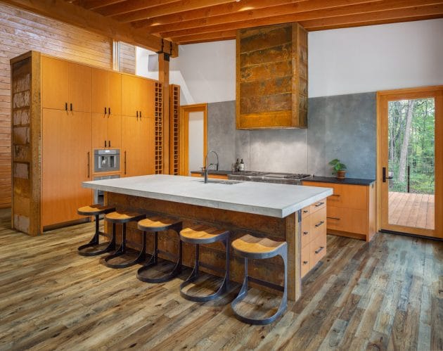 16 Striking Rustic Kitchen Interiors That Will Steal Your Gaze