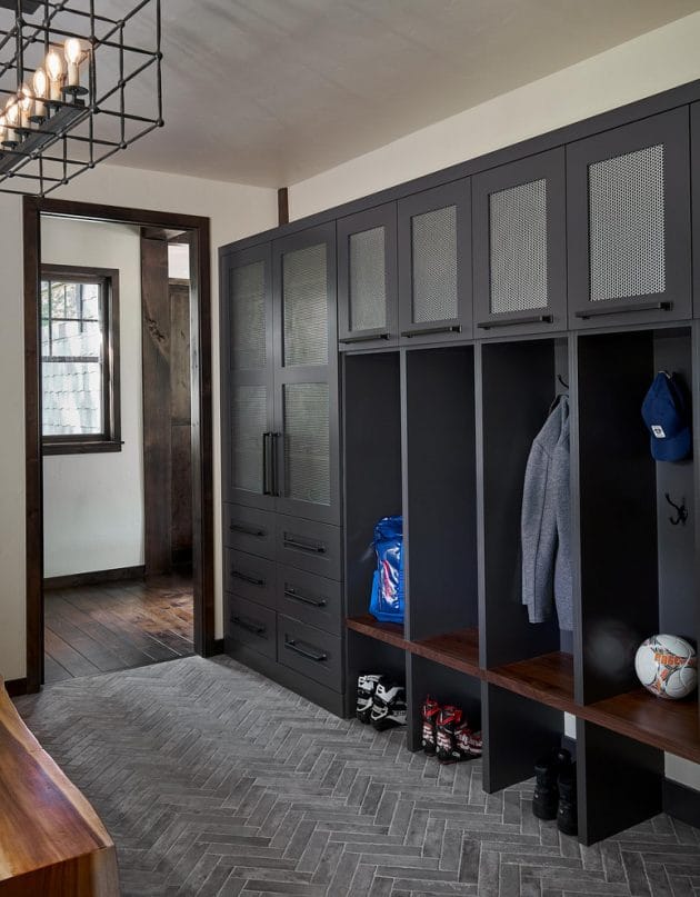 16 Beautiful Rustic Entry Hall Designs That Will Welcome You Nicely