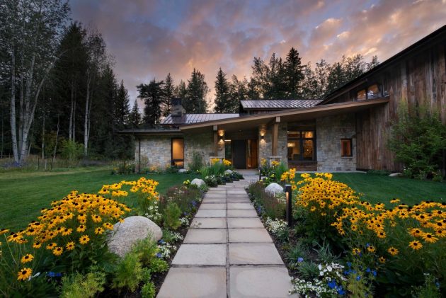 20 Embracing Rustic Entrance Designs You Wouldn't Be Able To Resist