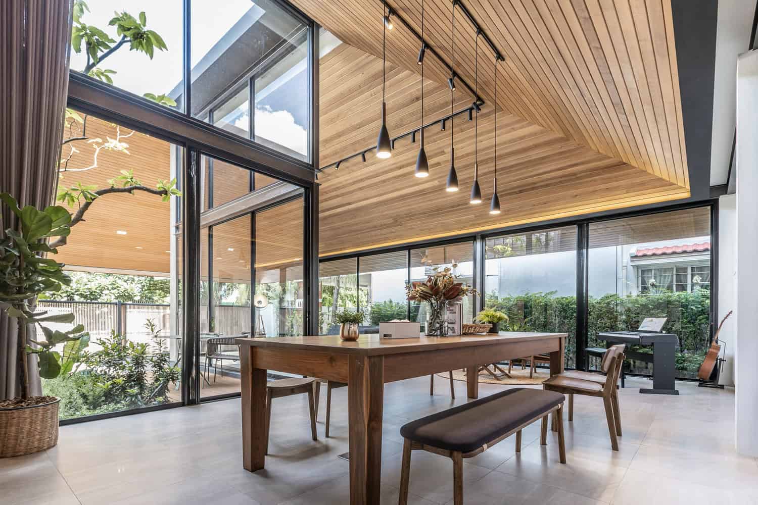 The Roof House by Looklen Architects in Khet Yan Nawa, Thailand