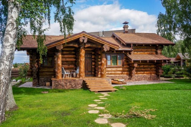 18 Monumental Rustic Exterior Designs You Just Can't Look Away From