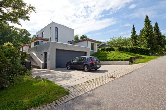 18 Stunning Modern Garage Designs That Are Definitely Not An Eyesore