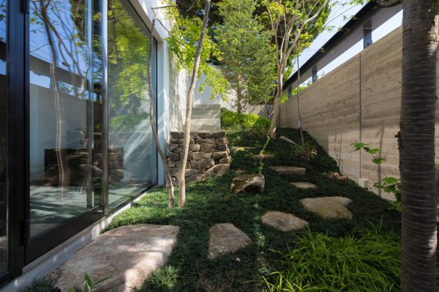 16 Beautiful Modern Landscape Designs That Prove Simple Is Perfect