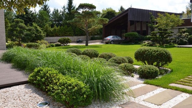 16 Beautiful Modern Landscape Designs That Prove Simple Is Perfect
