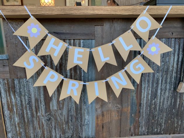 16 Colorful Spring Banner & Garland Designs To Welcome The Season