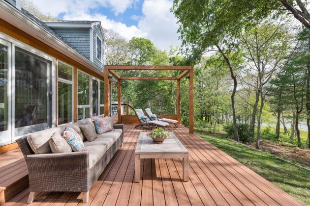 16 Practically Beautiful Modern Deck Designs For Your Outdoor Spaces