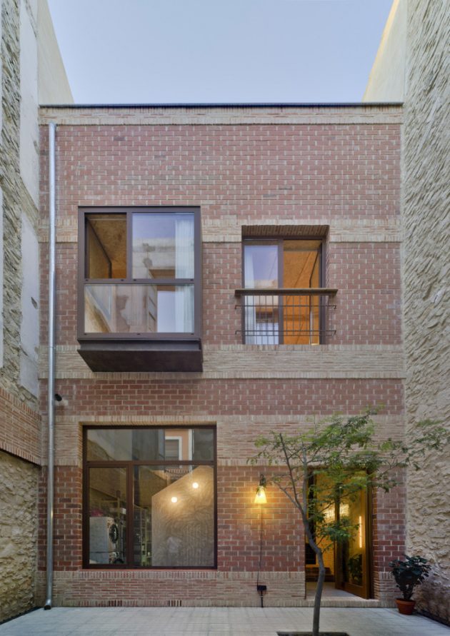 18 Spectacular Industrial Exterior Designs That Will Surprise You