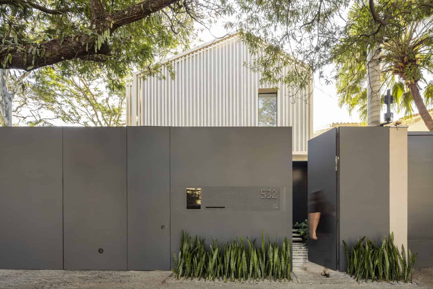 GGL House by Studio AG Arquitetura in Sao Paulo, Brazil