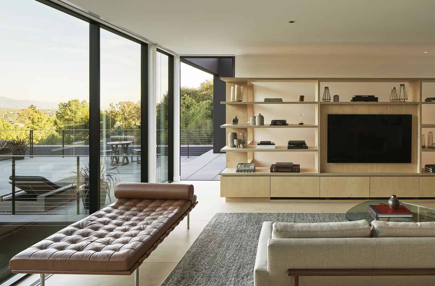 LR2 House by Montalba Architects in Pasadena, California