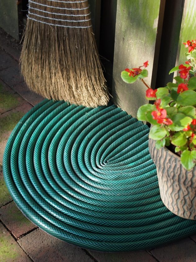 15 Genius DIY Projects To Repurpose Your Old Gardening Tools