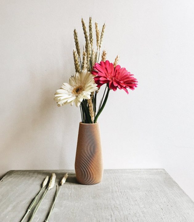 15 Stylish Modern Vase Designs That Will Add A Soft Touch To Your Decor