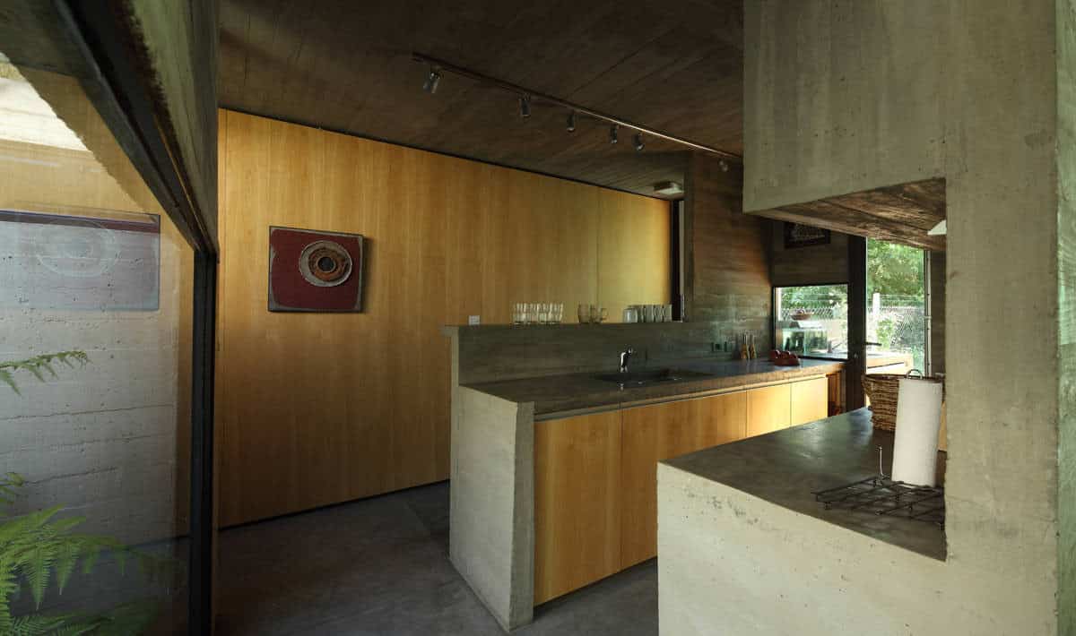 BA House by BAK Arquitectos in Udaondo, Argentina