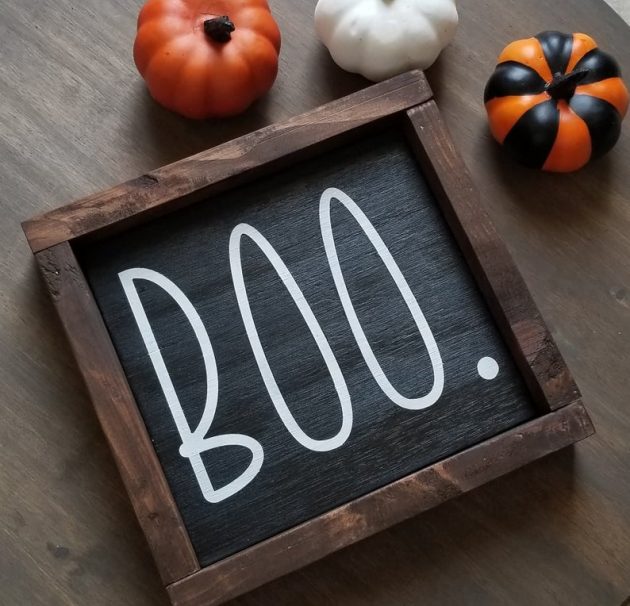18 Awesome Halloween Signs That Will Add Subtle Spooky Decor To Your Home