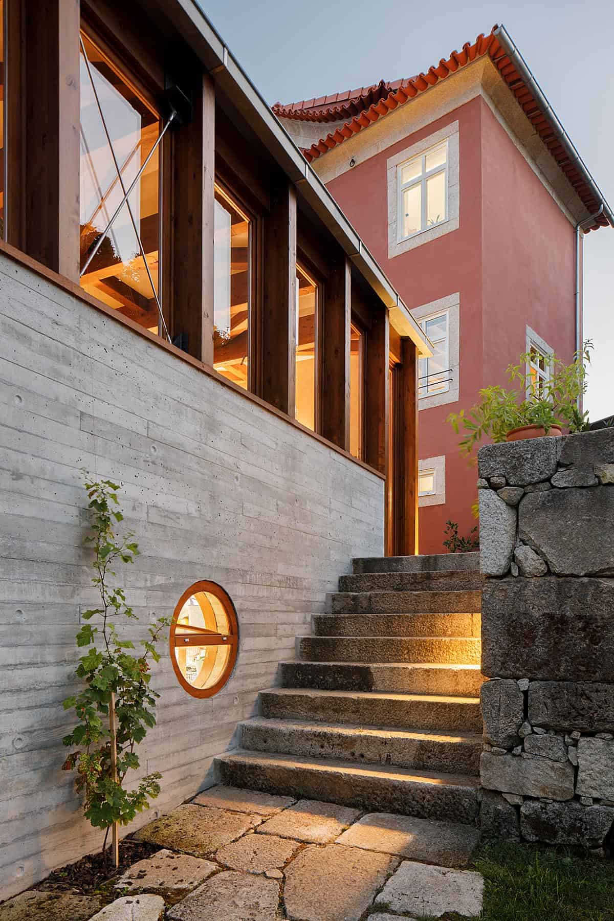 Golgota House by Floret Arquitectura in Porto, Portugal