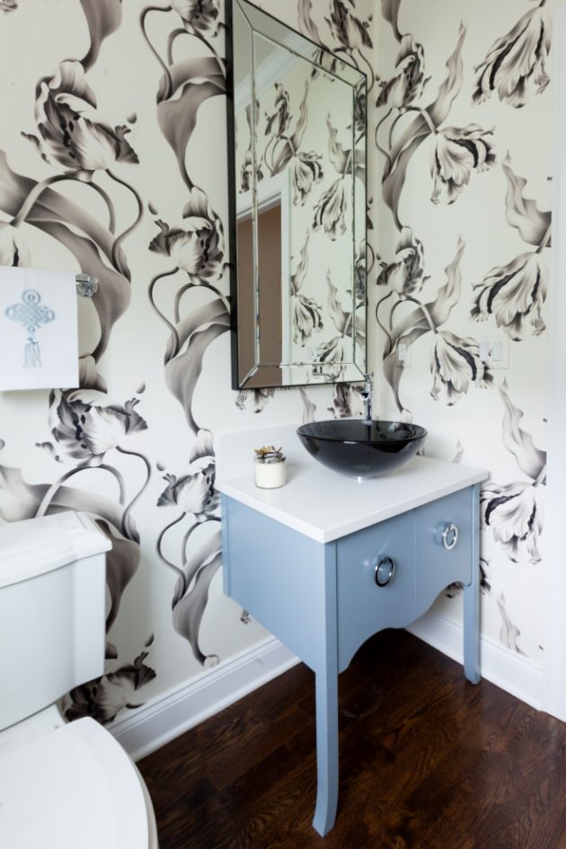 18 Elegant Traditional Powder Room Interiors That Will Stun You