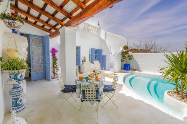 18 Sensational Mediterranean Swimming Pool Designs That Will Take Your ...