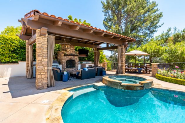 18 Sensational Mediterranean Swimming Pool Designs That Will Take Your ...