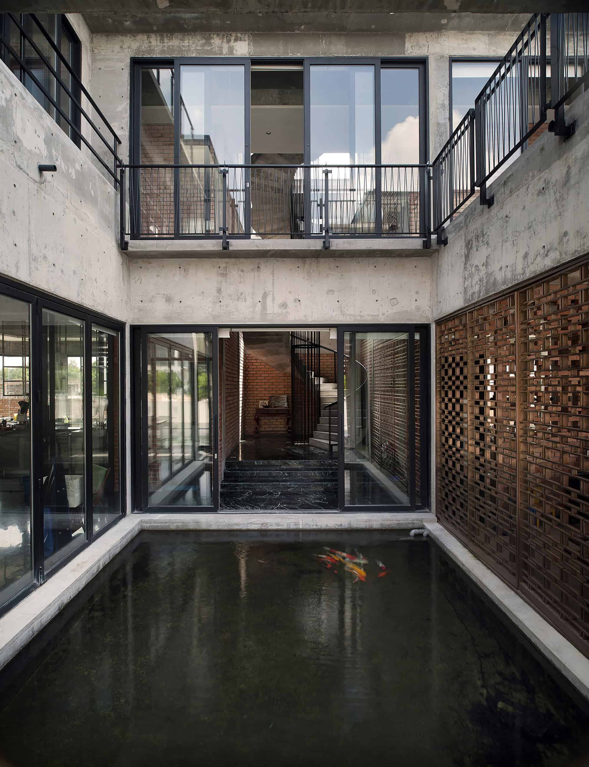 House at Glenhill Saujana by Seshan Design in Shah Alam, Malaysia