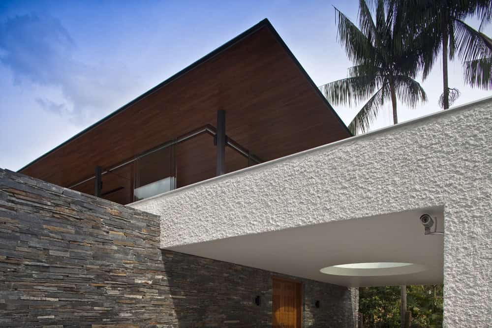 Water-Cooled House by Wallflower Architecture + Design in Bukit Timah ...