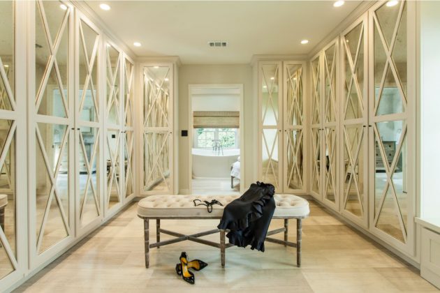 16 Luxe Walk-In Closet Designs For A Traditional Home
