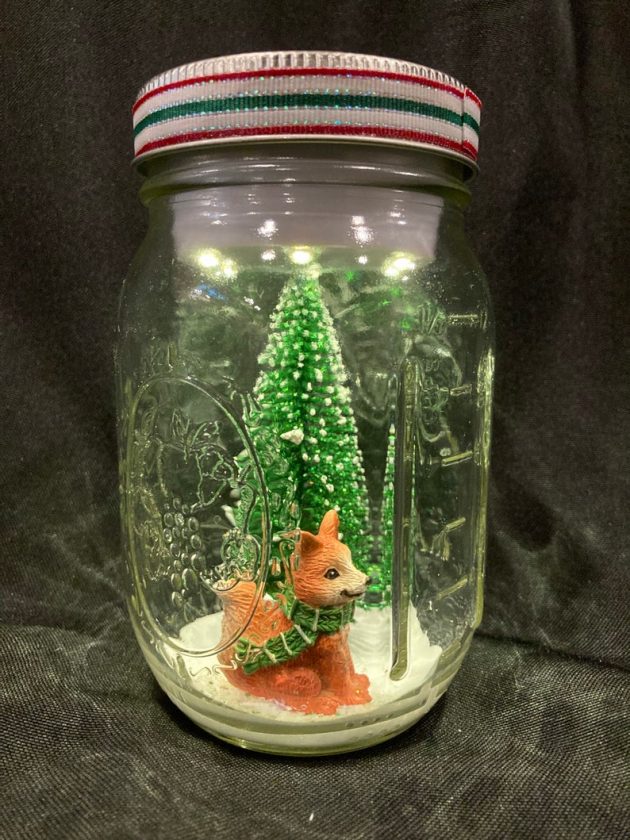 17 Beautiful Christmas Luminaries That Will Add A Magic Touch To Your Home