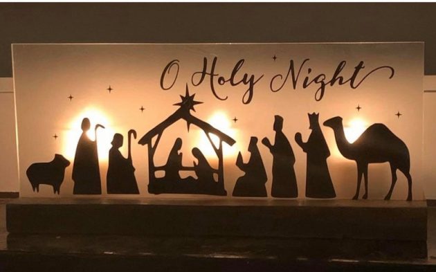 17 Beautiful Christmas Luminaries That Will Add A Magic Touch To Your Home