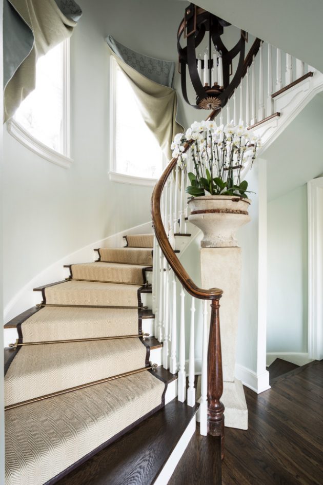 18 Stupendous Traditional Staircase Designs With A Classic Look
