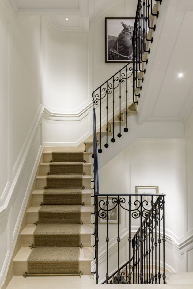 18 Stupendous Traditional Staircase Designs With A Classic Look