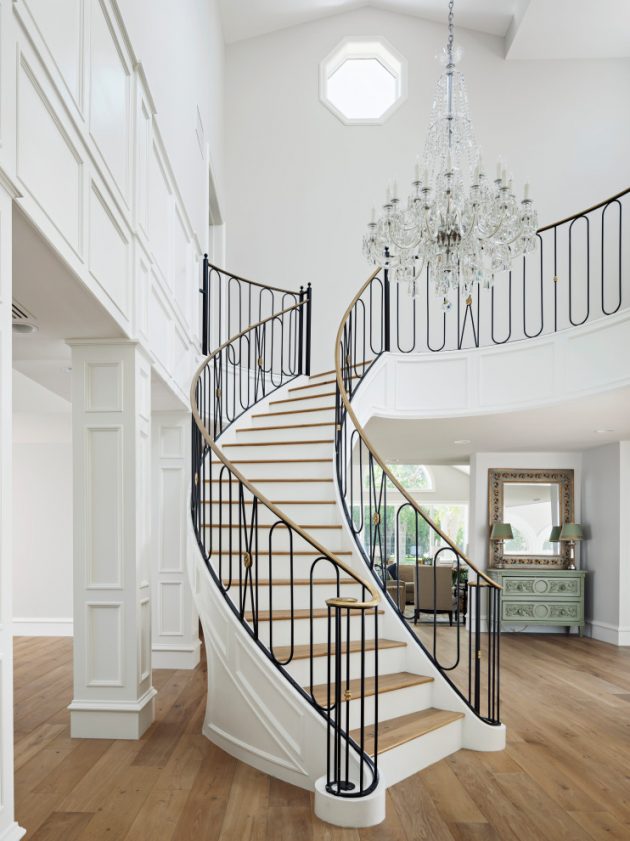 18 Stupendous Traditional Staircase Designs With A Classic Look
