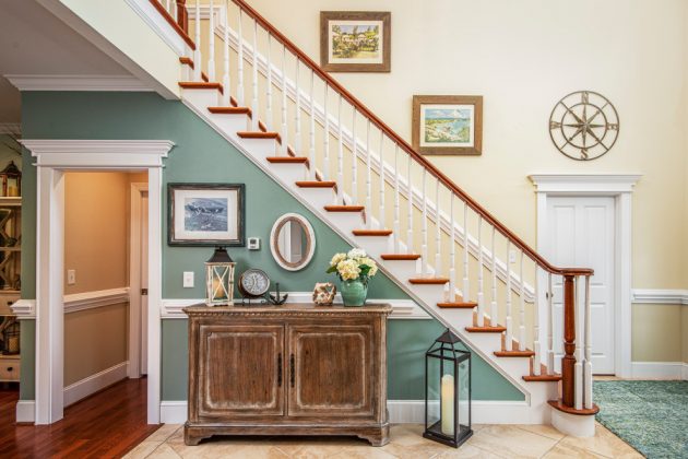 18 Stupendous Traditional Staircase Designs With A Classic Look