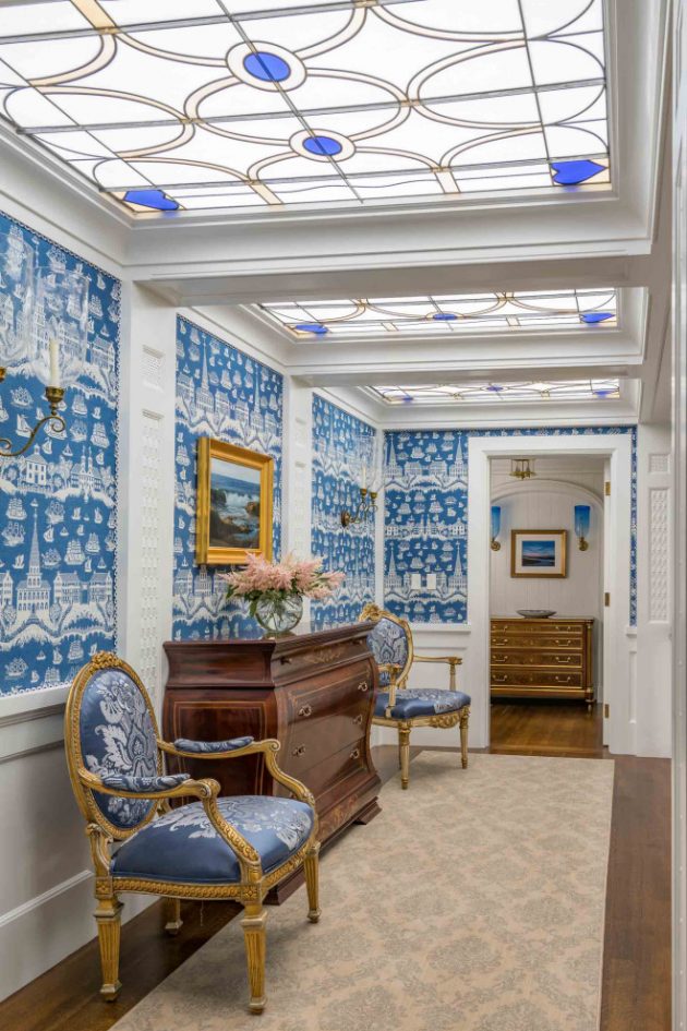 20 Classic Traditional Hall Designs You Can't Go Wrong With