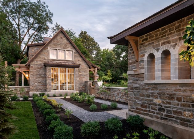 15 Breathtaking Traditional Landscape Designs You Will Not Forget Easily