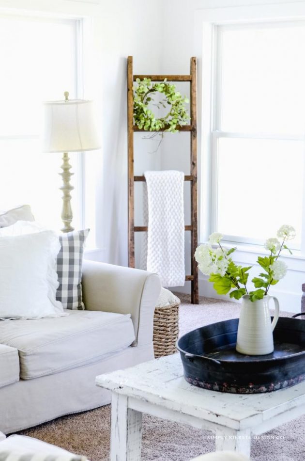 15 Super Simple DIY Farmhouse Decor Ideas You Can Craft In No Time