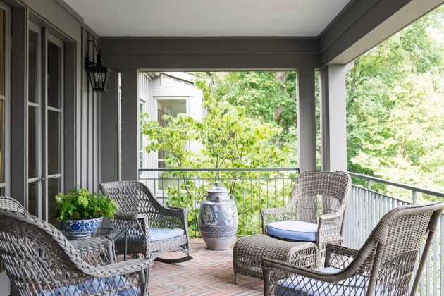 16 Outstanding Traditional Balcony Designs You Will Use All The Time