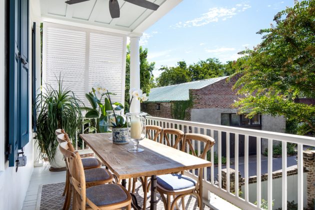 16 Outstanding Traditional Balcony Designs You Will Use All The Time