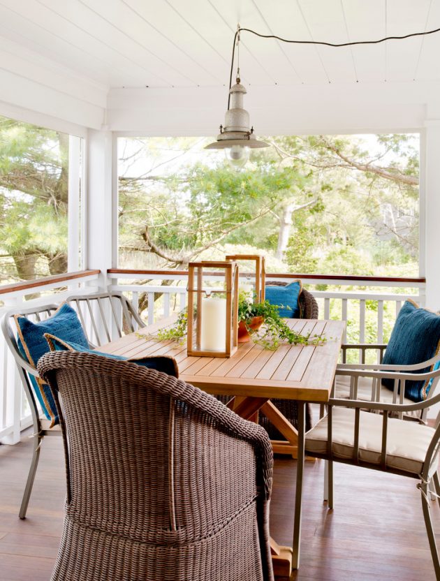 16 Outstanding Traditional Balcony Designs You Will Use All The Time
