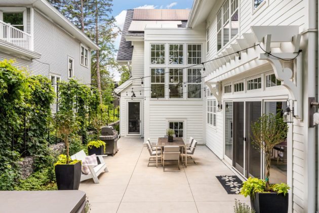 17 Charming Traditional Patio Designs You Will Never Want To Leave