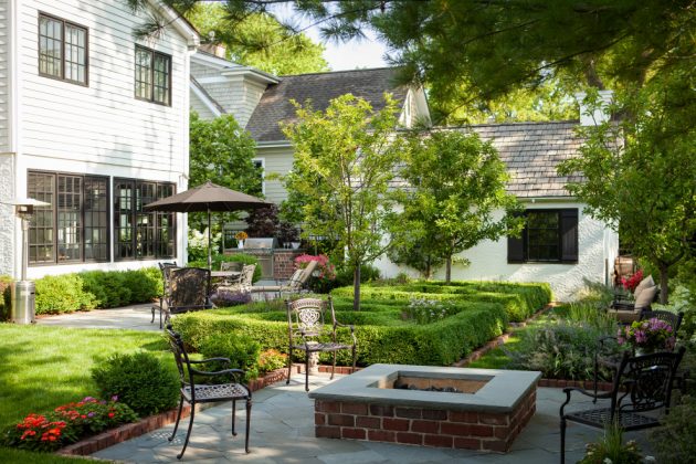 17 Charming Traditional Patio Designs You Will Never Want To Leave