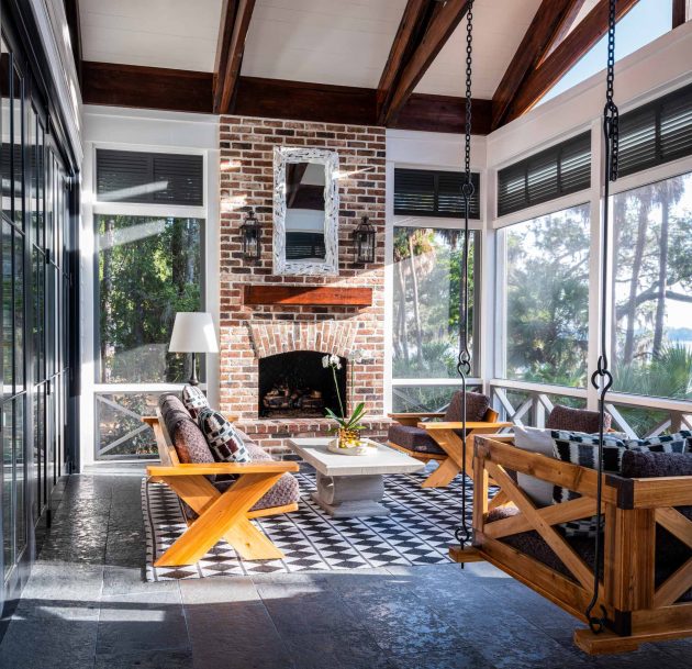 15 Beautiful Farmhouse Sunroom Designs You Will Enjoy Sitting In