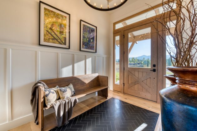 15 Beautiful Farmhouse Entry Hall Designs You Won't Forget