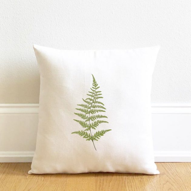 15 Charming Spring Pillow Designs That Will Freshen Up Your Porch