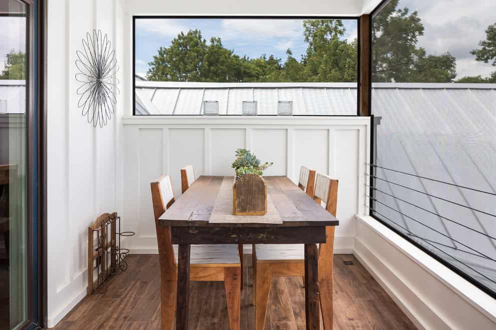 15 Phenomenal Farmhouse Balcony Designs Every Home Needs